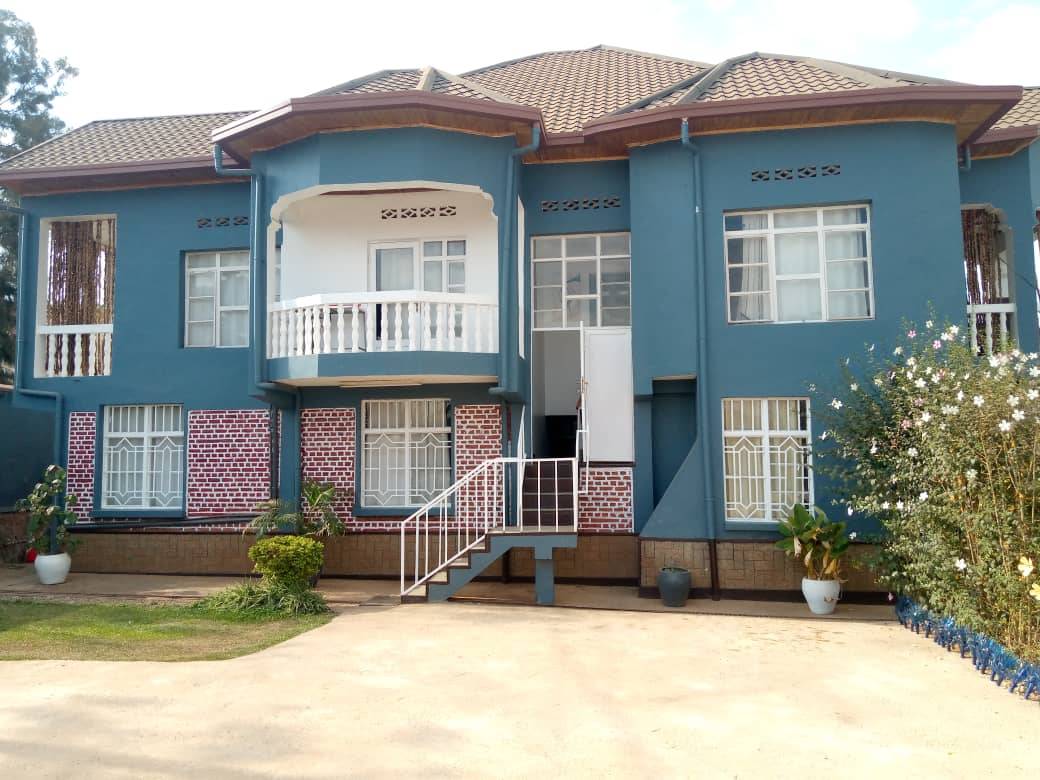 250 M² Maison De Vacances ∙ 6 Chambres ∙ 14 Personnes - Kigali