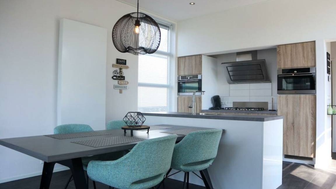 65 M² Ferienhaus ∙ 2 Schlafzimmer ∙ 4 Gäste - Harderwijk
