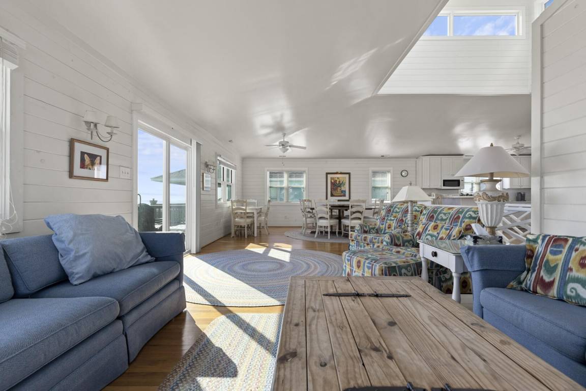 Casa ∙ 4 Habitaciones ∙ 10 Huéspedes - Beaufort, NC