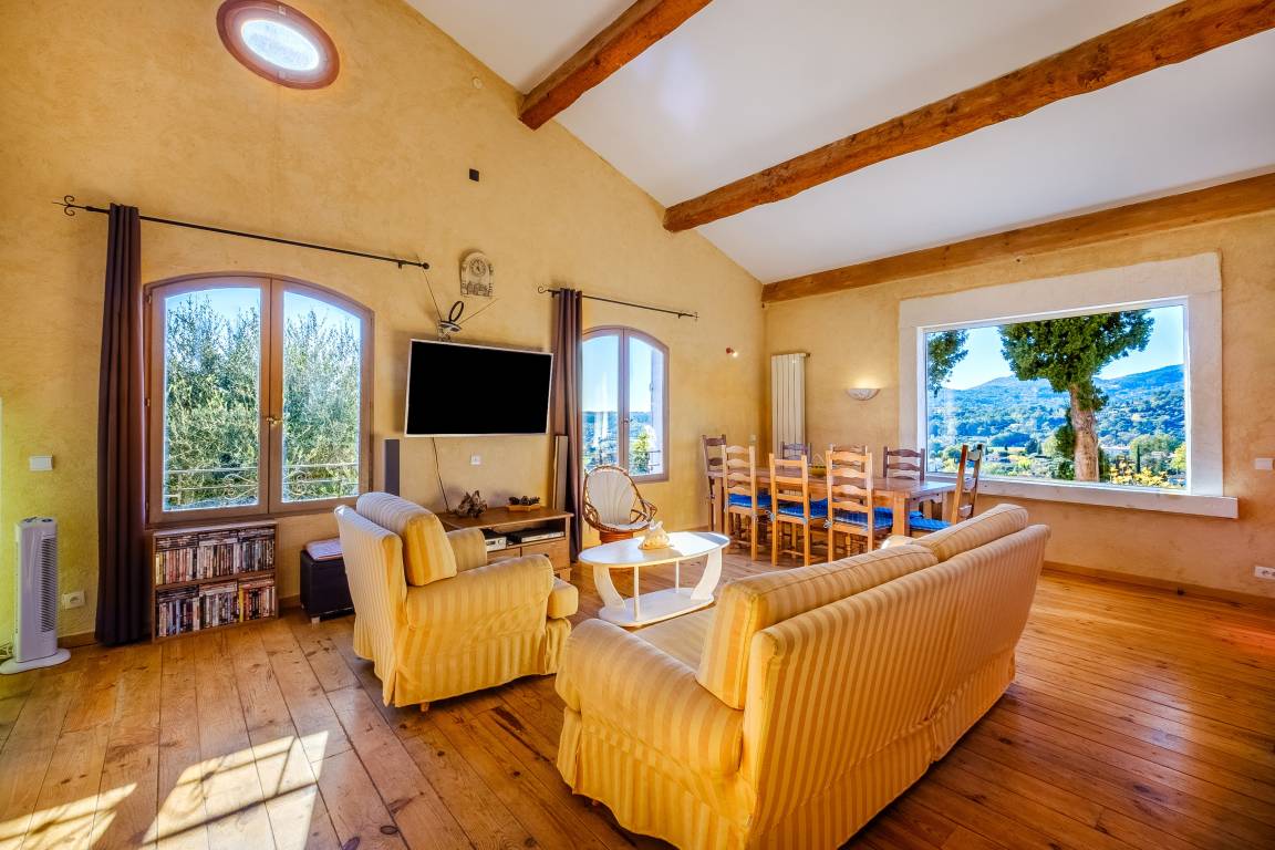 125 M² Villa ∙ 4 Schlafzimmer ∙ 10 Gäste - Fayence