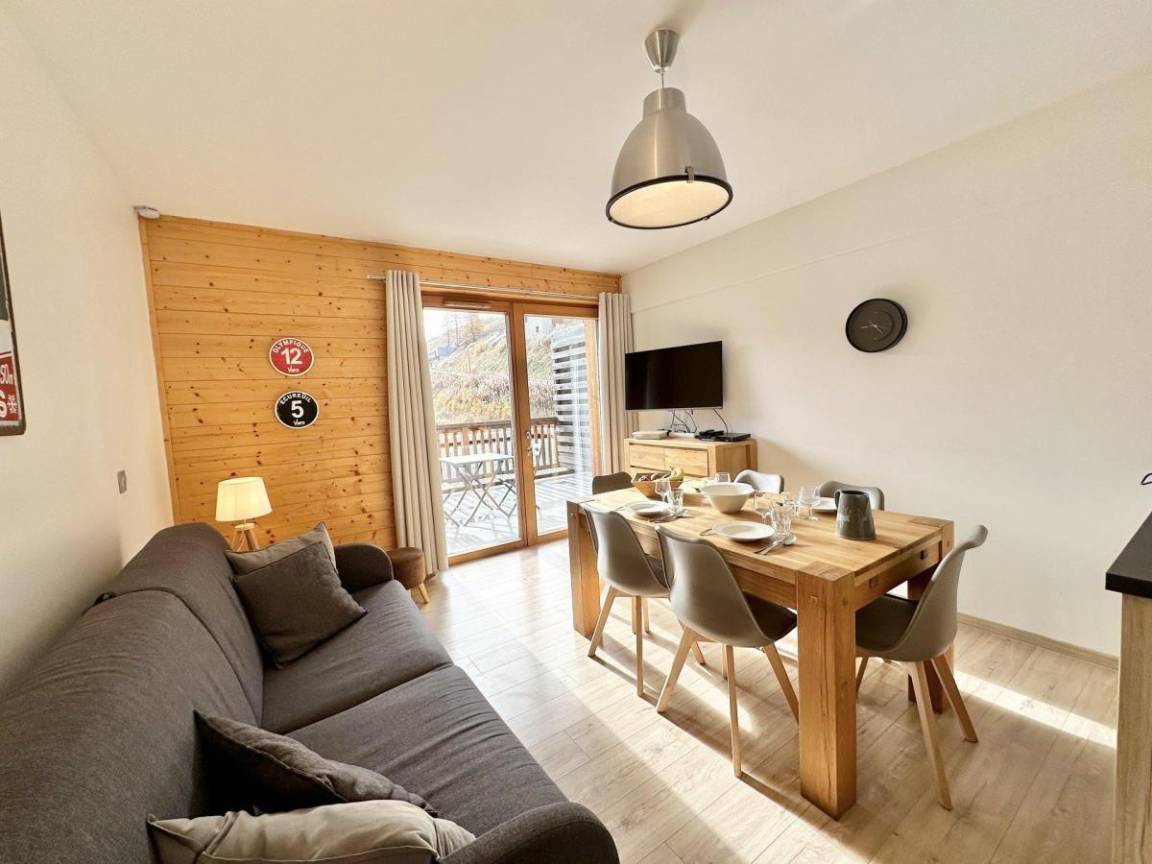 42 M² Appartement ∙ 2 Chambres ∙ 6 Personnes - Lac Sainte-Anne