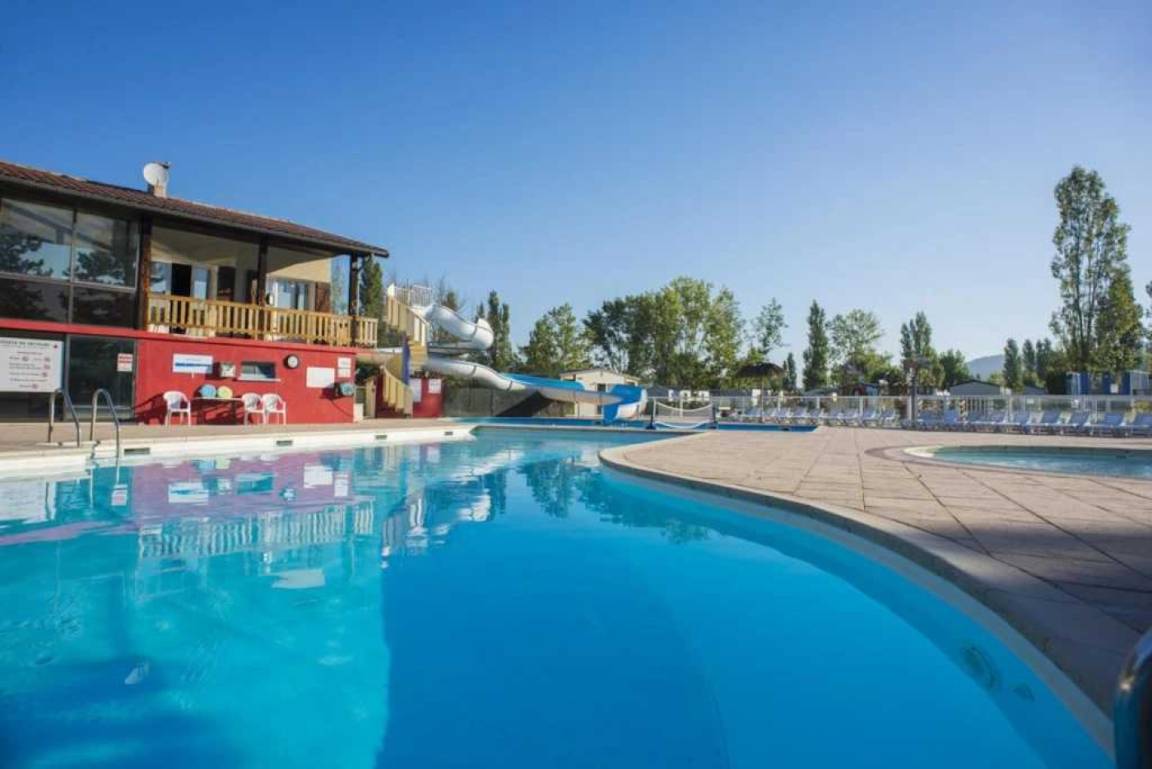 36 M² Camping ∙ 3 Chambres ∙ 8 Personnes - Condrieu