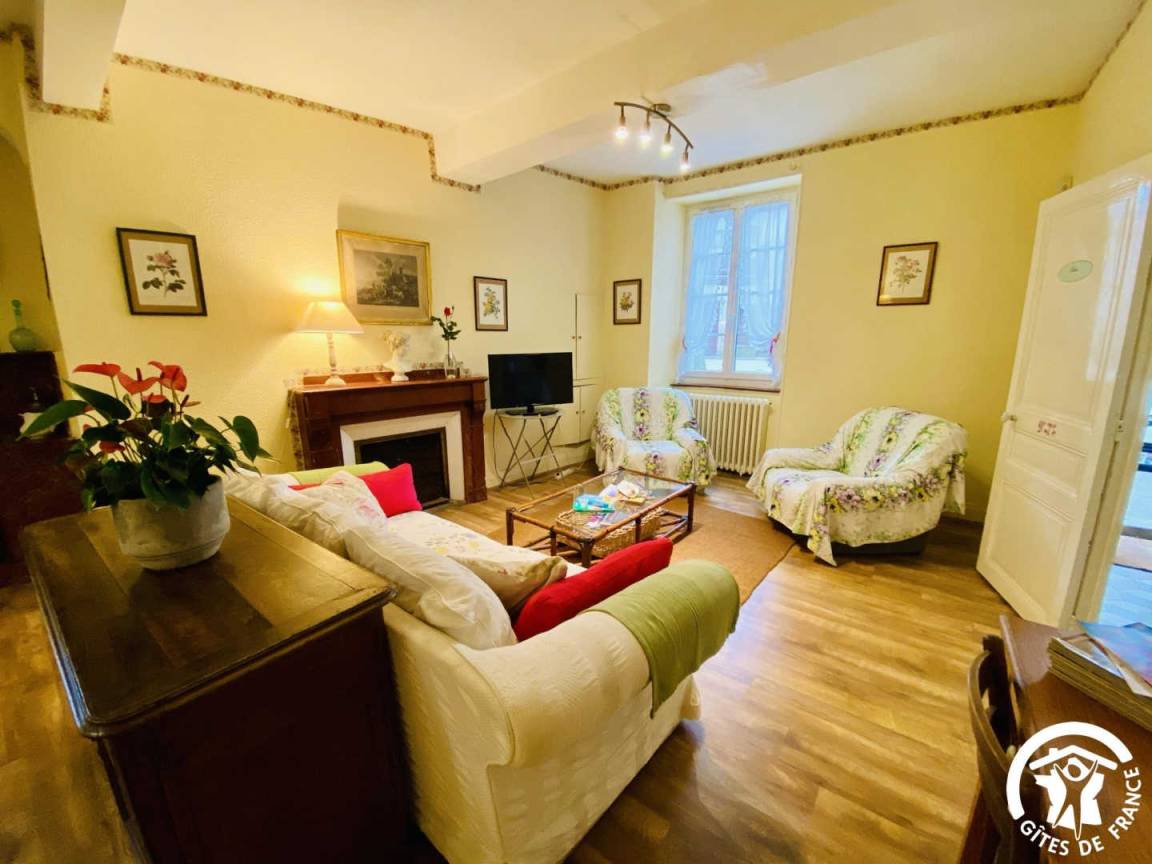 110 M² Gîte ∙ 3 Chambres ∙ 6 Personnes - Aube