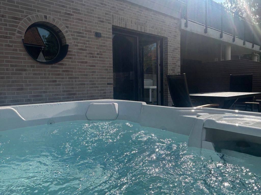 55 M² Ferienwohnung ∙ 1 Schlafzimmer ∙ 2 Gäste - Röbel/Müritz