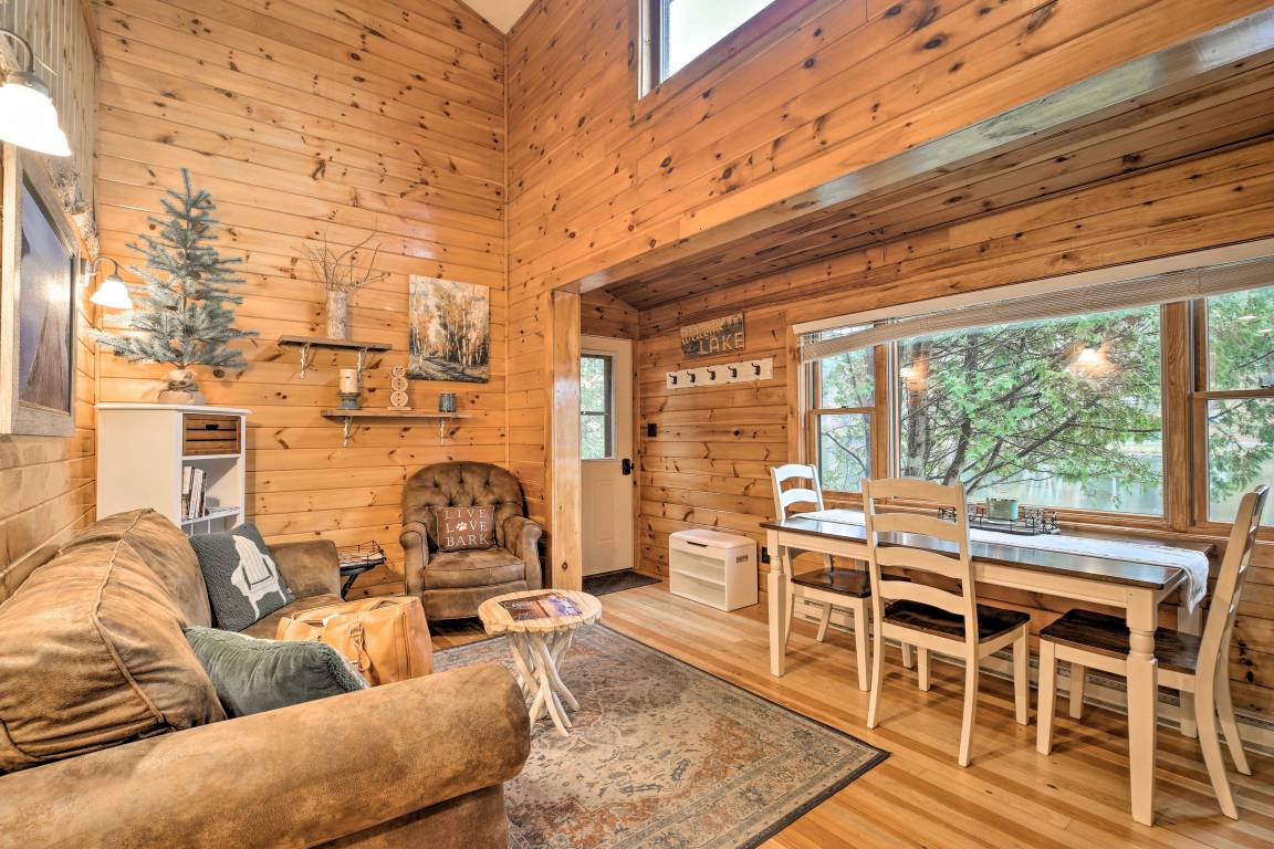 74 M² House ∙ 2 Bedrooms ∙ 4 Guests - Saranac Lake