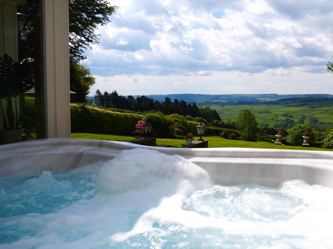 Cottage ∙ 6 Bedrooms ∙ 12 Guests - Ilkley