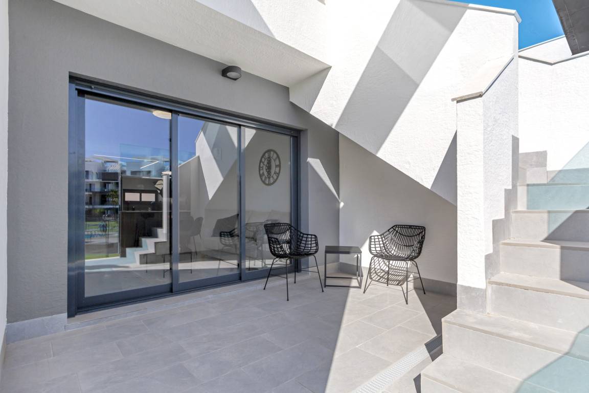 74 M² Apartment ∙ 2 Bedrooms ∙ 4 Guests - La Marina