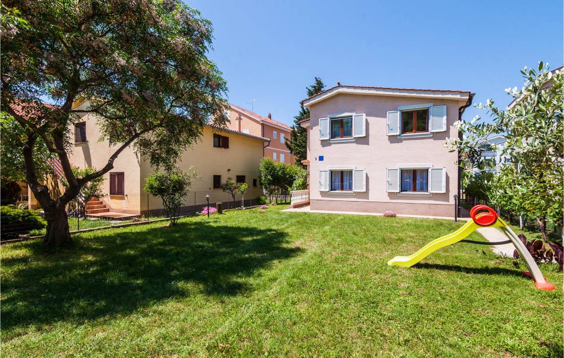 108 M² Maison De Vacances ∙ 4 Chambres ∙ 10 Personnes - Zaton