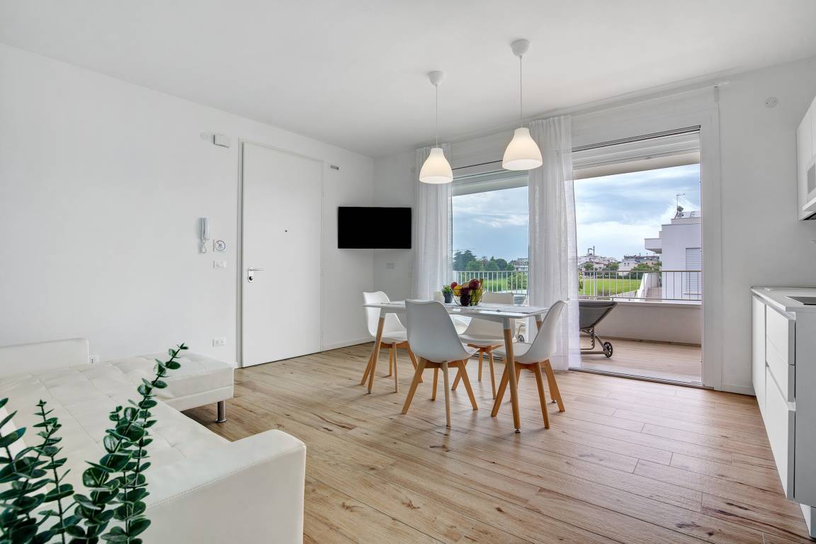 65 M² Appartement ∙ 2 Slaapkamers ∙ 5 Gasten - Lido di Jesolo