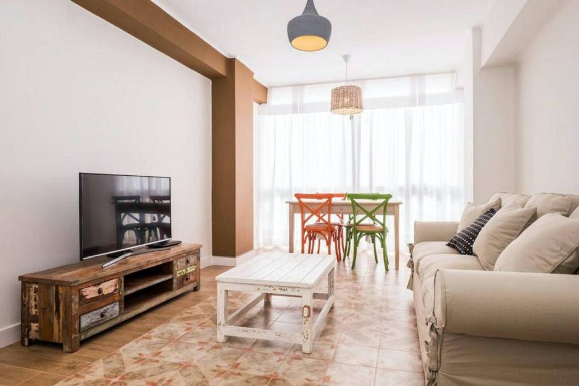 83 M² Ferienwohnung ∙ 3 Schlafzimmer ∙ 6 Gäste - Málaga