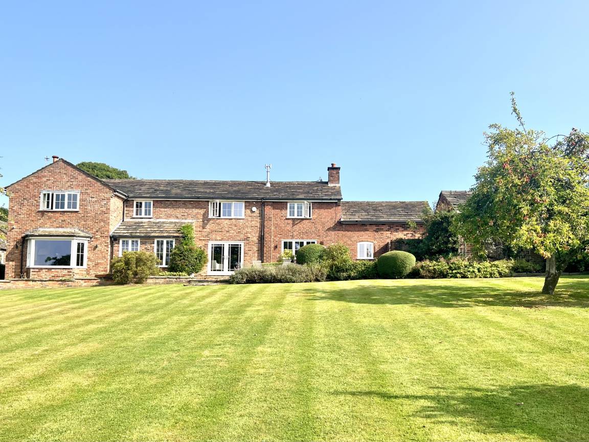 Cottage ∙ 4 Bedrooms ∙ 8 Guests - Macclesfield, UK