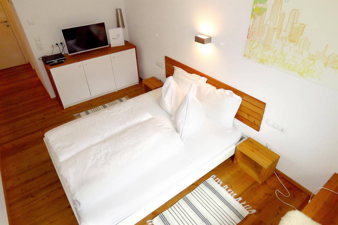 270 M² Ferienhaus ∙ 5 Schlafzimmer ∙ 15 Gäste - Längenfeld