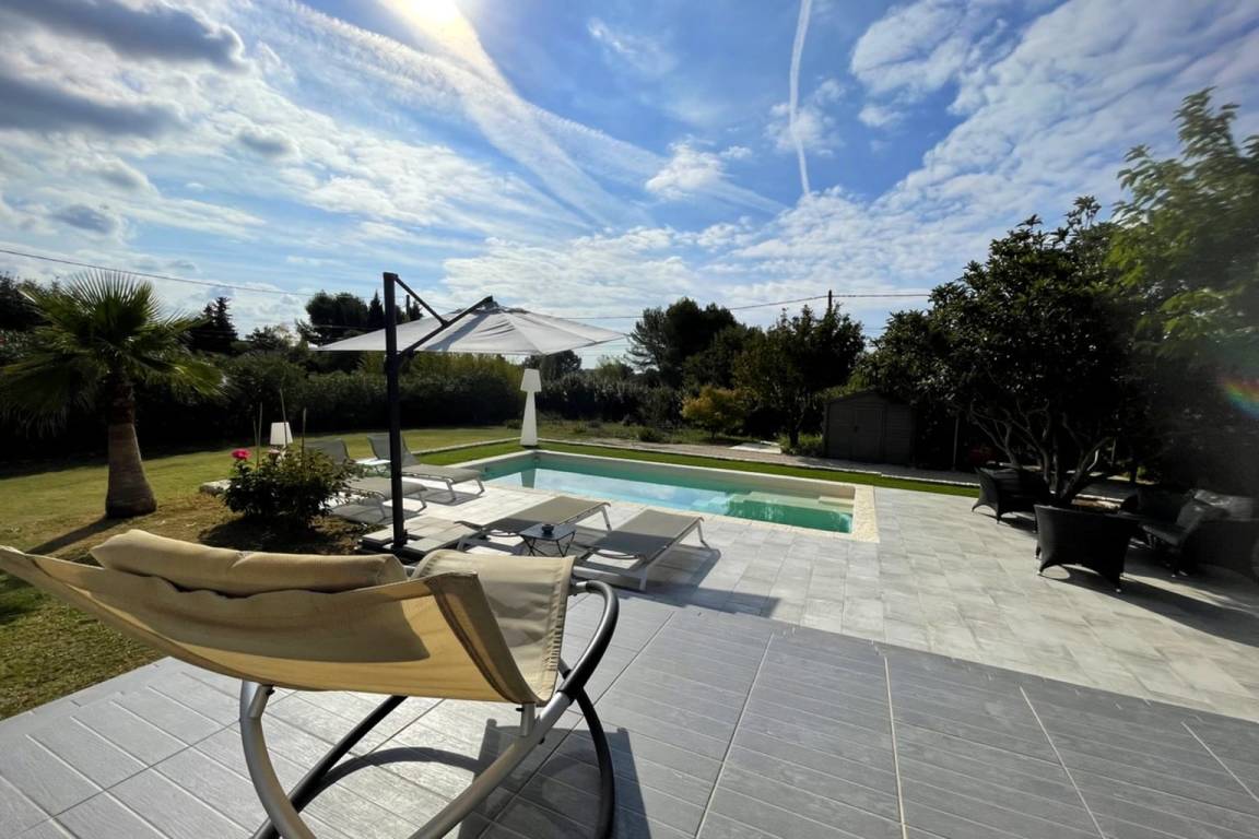 110 M² Maison De Vacances ∙ 3 Chambres ∙ 7 Personnes - Rognes