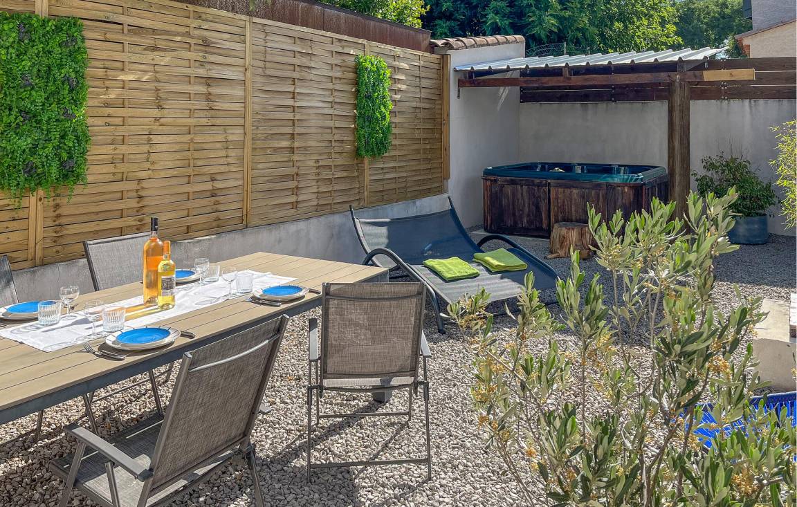 95 M² Maison De Vacances ∙ 2 Chambres ∙ 6 Personnes - Miramas