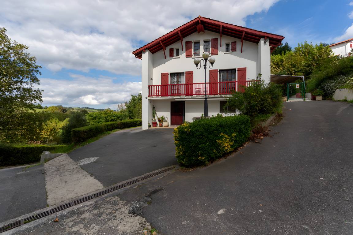 90 M² Appartement ∙ 3 Chambres ∙ 7 Personnes - Hasparren