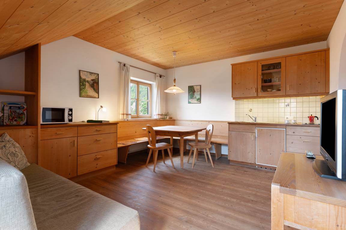 68 M² Ferienwohnung ∙ 2 Schlafzimmer ∙ 4 Gäste - Klobenstein