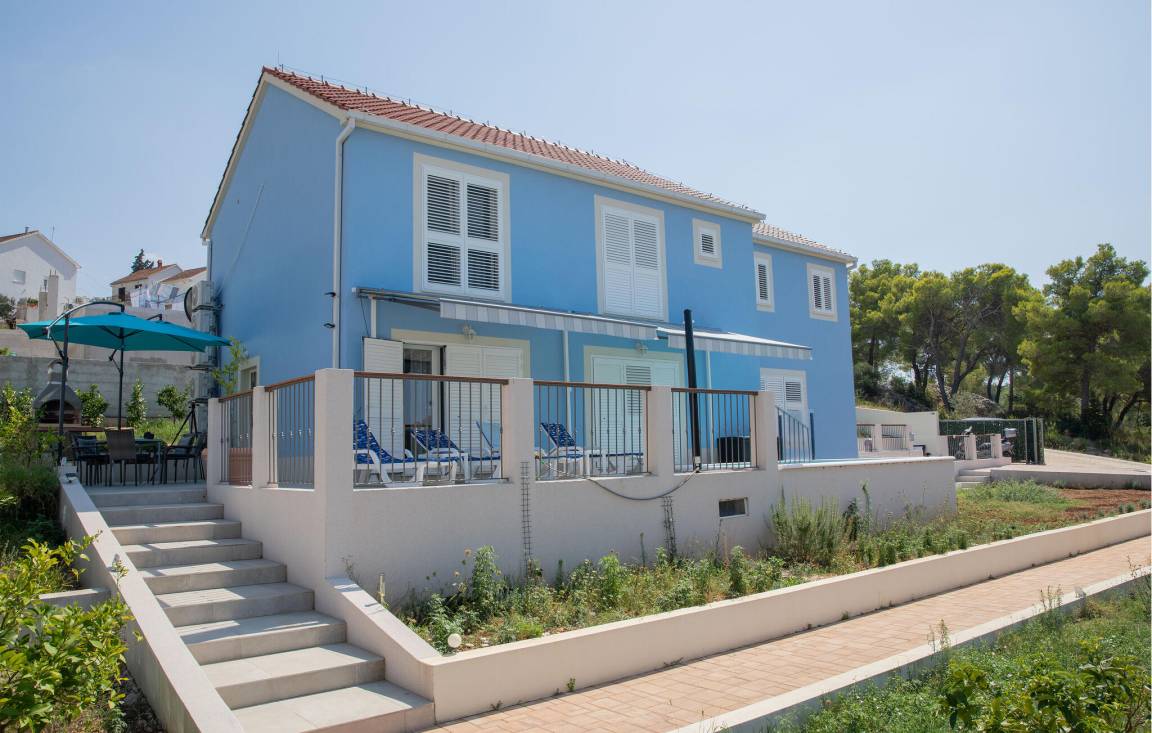 145 M² House ∙ 3 Bedrooms ∙ 6 Guests - Supetar