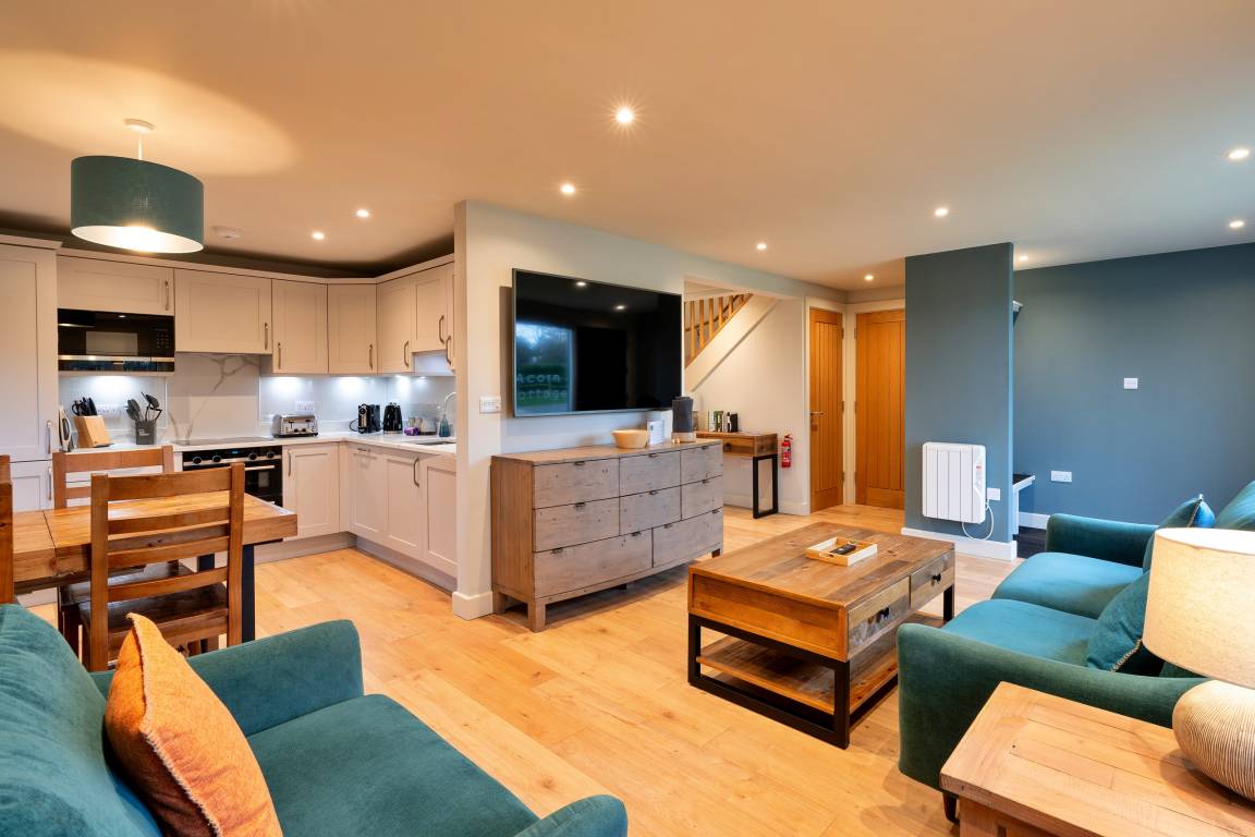 120 M² Cottage ∙ 2 Bedrooms ∙ 3 Guests - Warwickshire