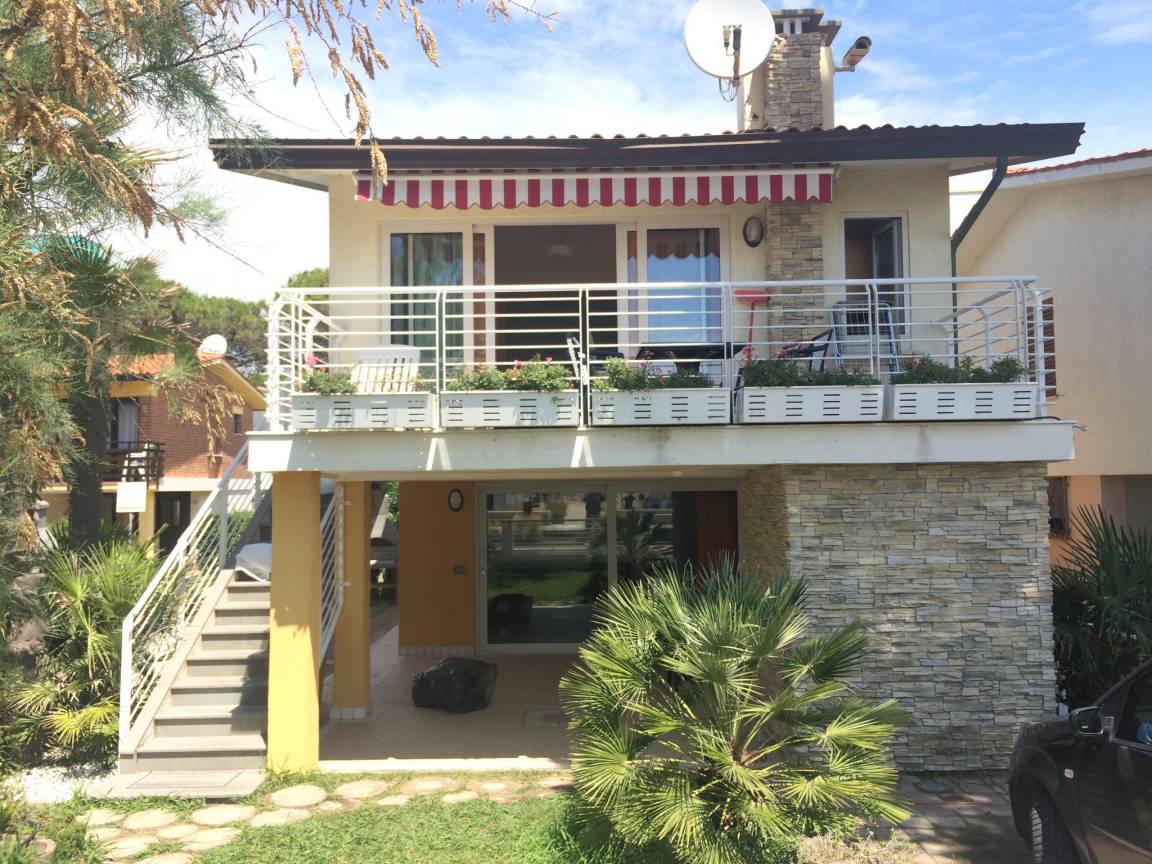 32 M² Chalet ∙ 1 Schlafzimmer ∙ 5 Gäste - Bibione