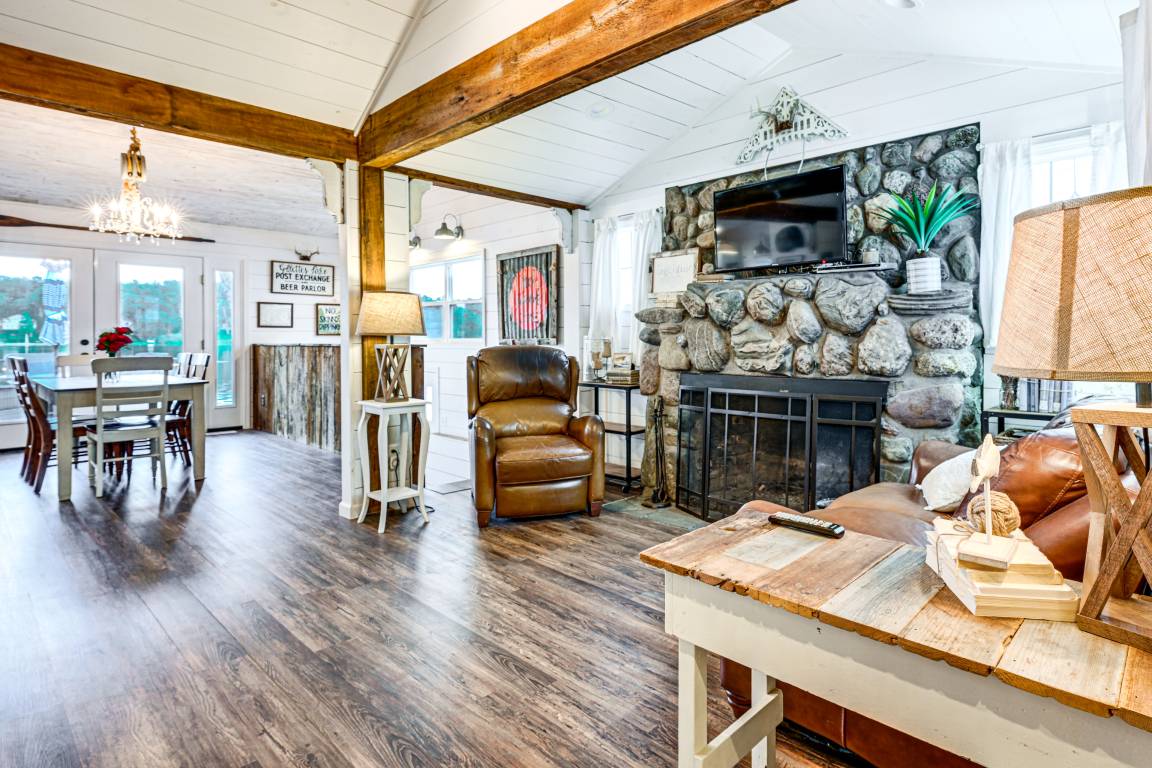 85 M² Maison De Vacances ∙ 2 Chambres ∙ 9 Personnes - Jackson, MI