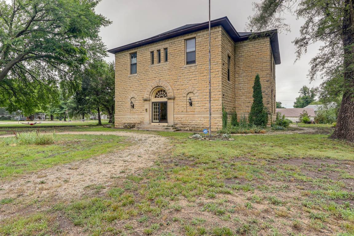 517 M² House ∙ 4 Bedrooms ∙ 8 Guests - Marion County Lake, KS