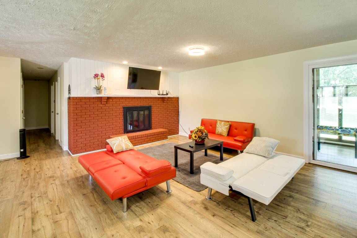 223 M² Apartment ∙ 4 Bedrooms ∙ 8 Guests - Grand Island, NE