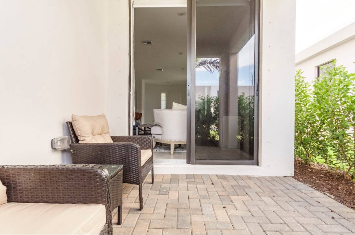 House ∙ 4 Bedrooms ∙ 5 Guests - Fort Lauderdale, FL