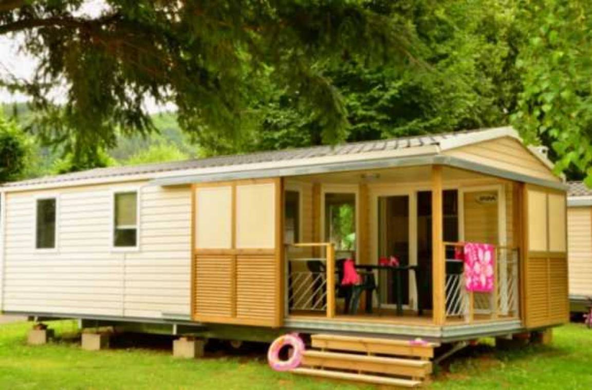 30 M² Camping ∙ 3 Chambres ∙ 6 Personnes - Saint-Nectaire