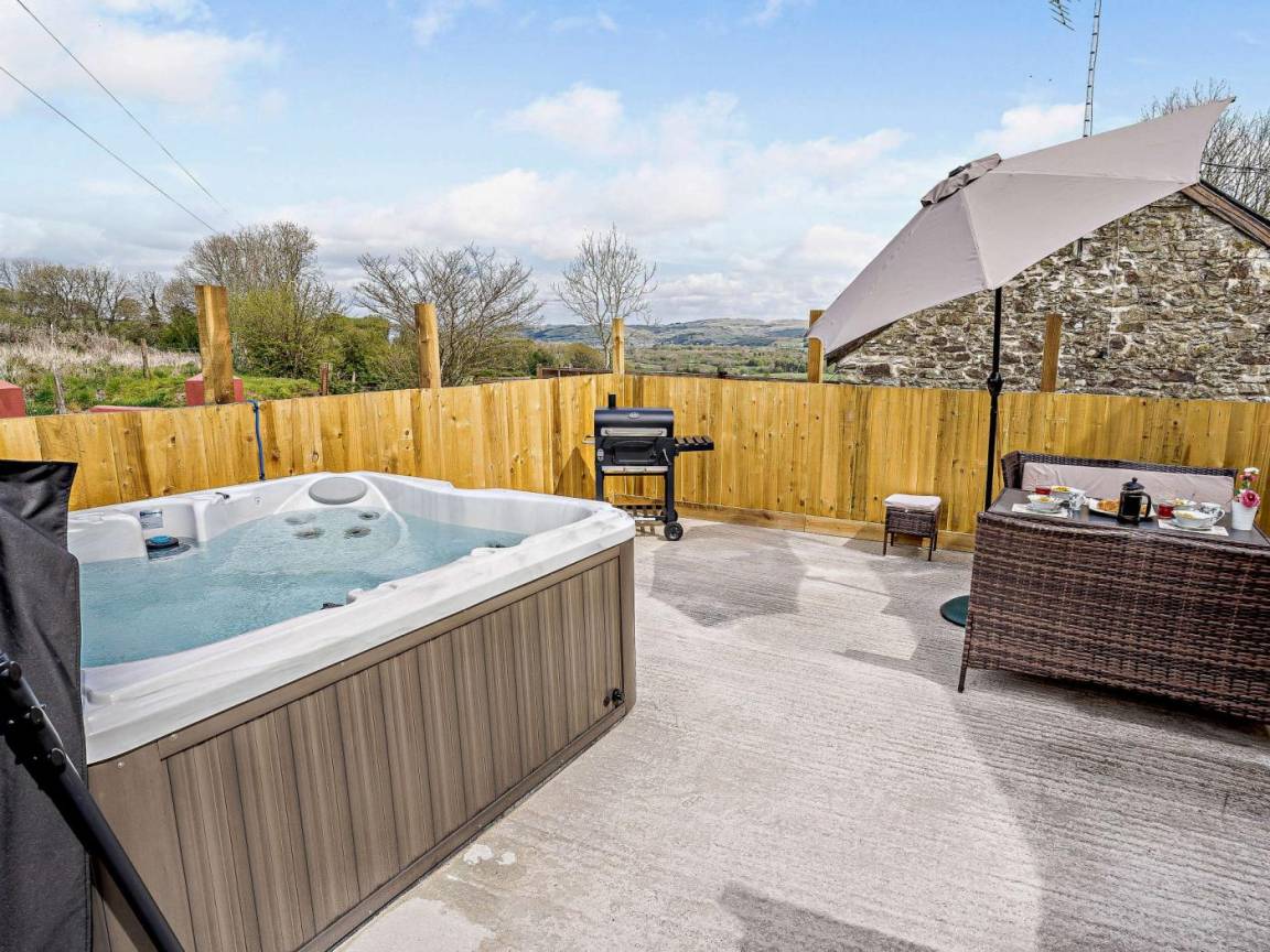 Cottage ∙ 2 Bedrooms ∙ 4 Guests - Wales