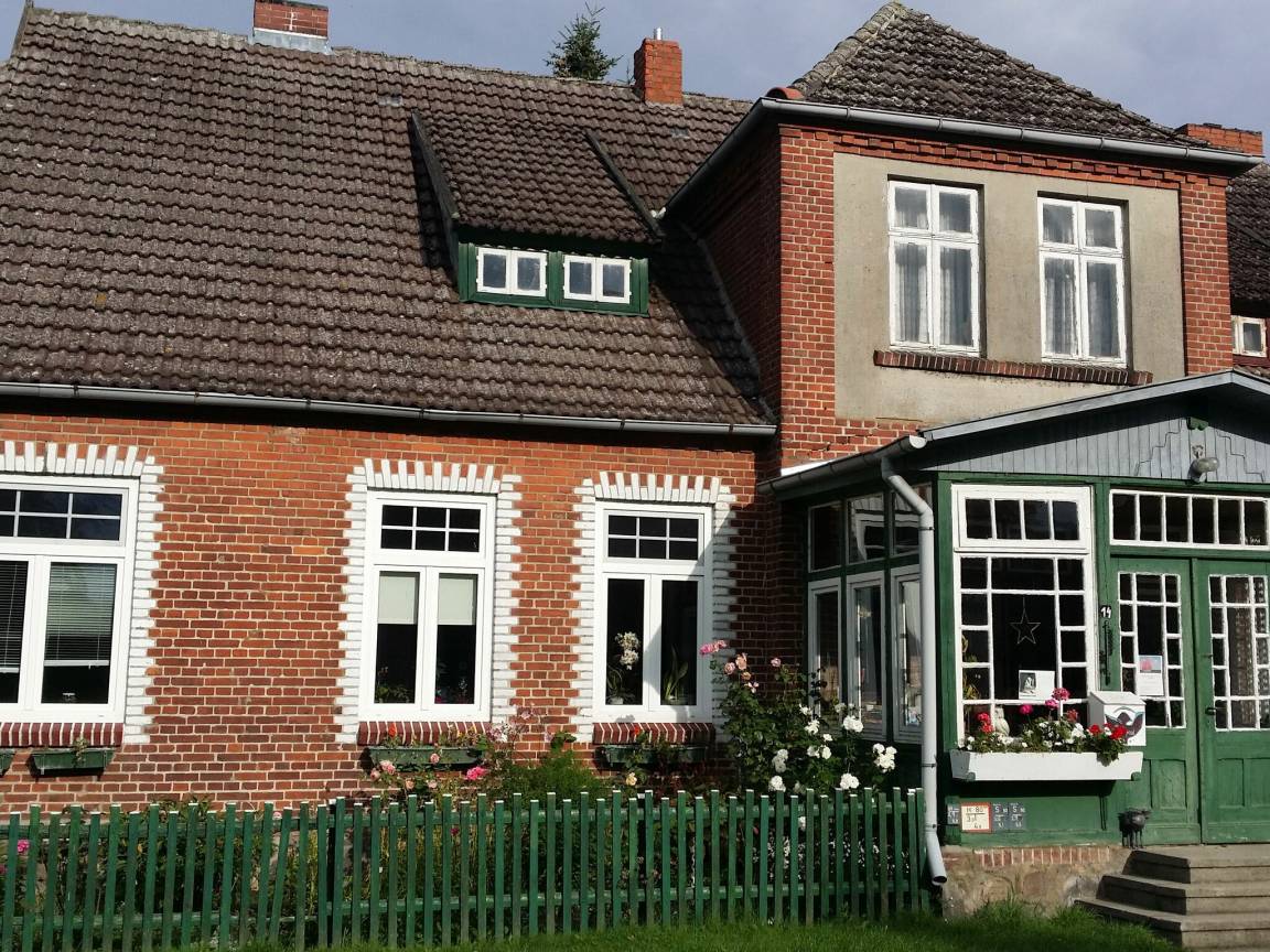 50 M² Ferienwohnung ∙ 1 Schlafzimmer ∙ 4 Gäste - Zarrentin am Schaalsee