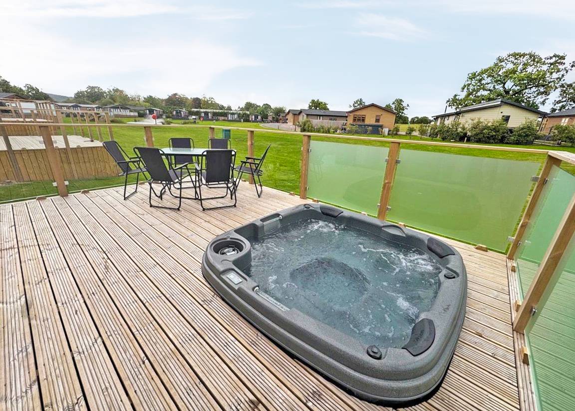Chalet ∙ 3 Bedrooms ∙ 6 Guests - Rudyard Lake