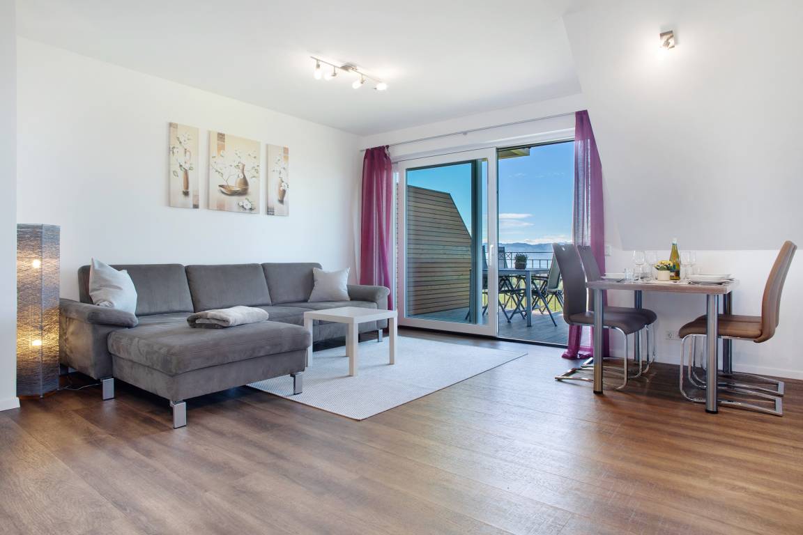 60 M² Ferienwohnung ∙ 2 Schlafzimmer ∙ 4 Gäste - Kressbronn am Bodensee