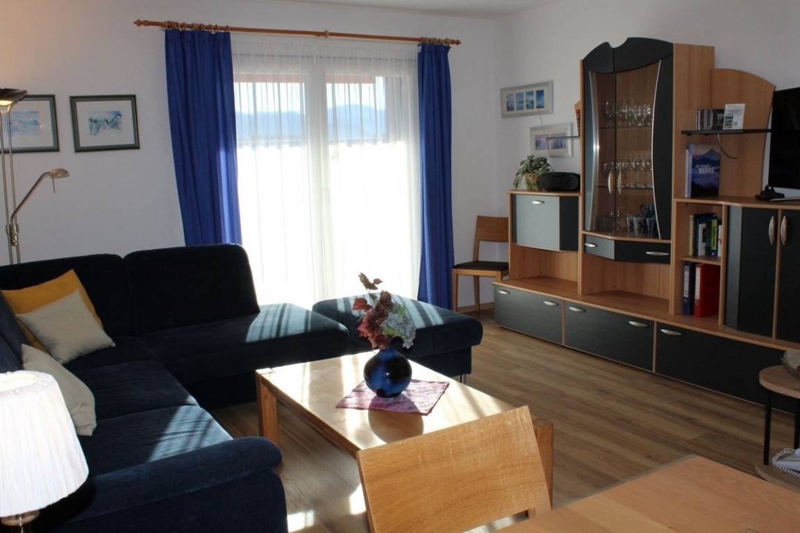 67 M² Ferienhaus ∙ 2 Schlafzimmer ∙ 4 Gäste - Steingaden