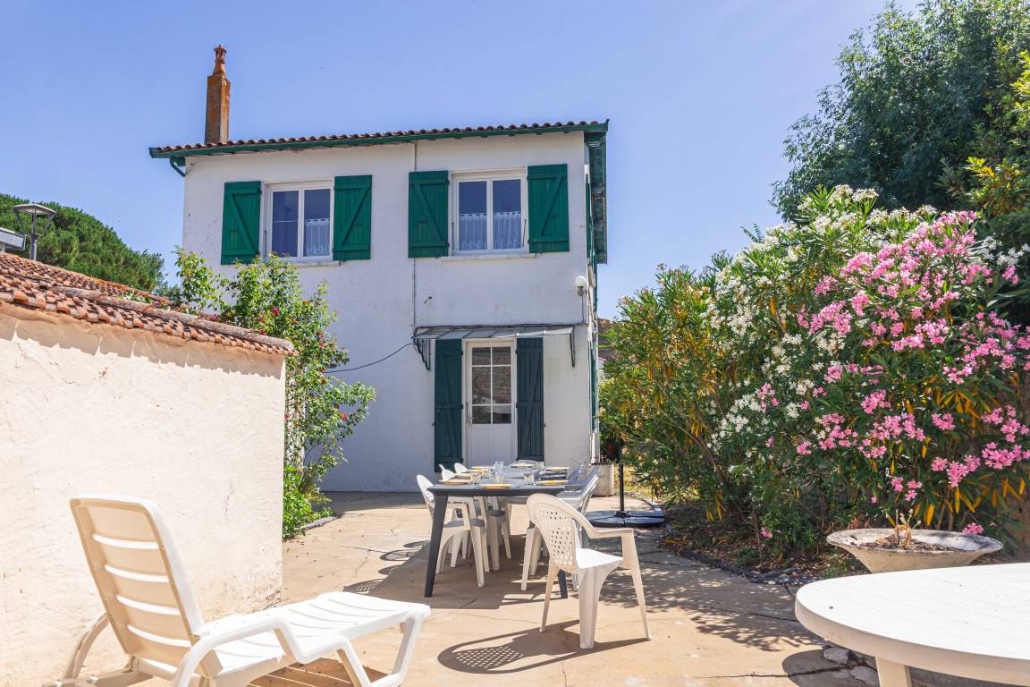 100 M² Maison De Vacances ∙ 5 Chambres ∙ 12 Personnes - Saint-Trojan-les-Bains