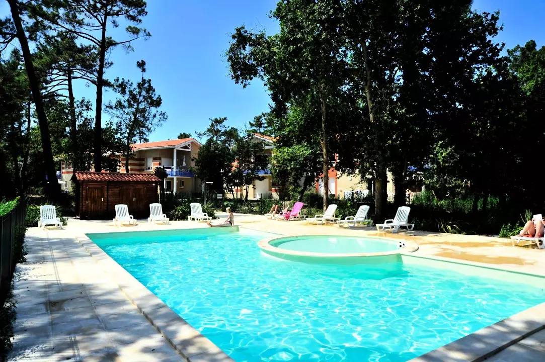 65 M² Ferienwohnung ∙ 2 Schlafzimmer ∙ 4 Gäste - Soulac-sur-Mer