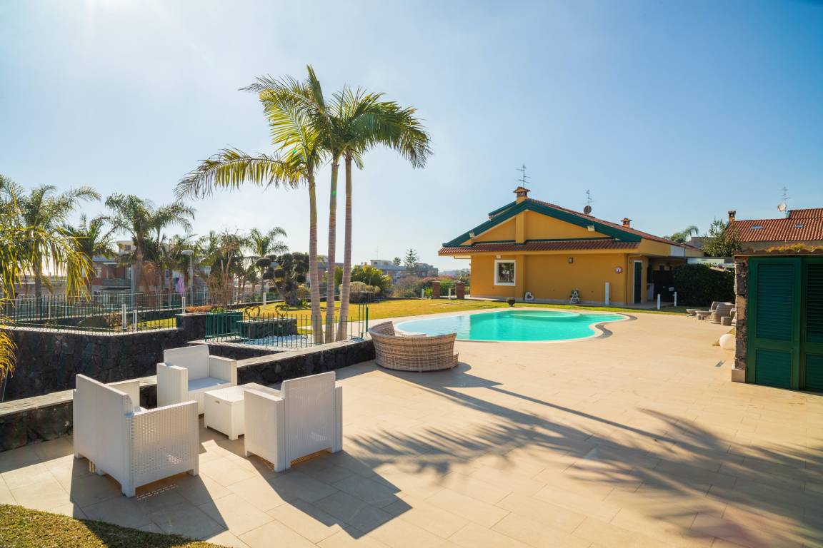 60 M² Apartment ∙ 1 Bedroom ∙ 2 Guests - Acireale