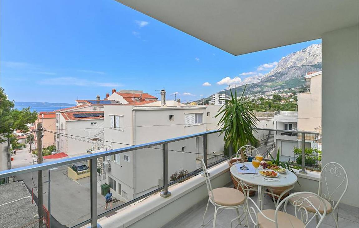 70 M² Appartement ∙ 2 Chambres ∙ 6 Personnes - Makarska