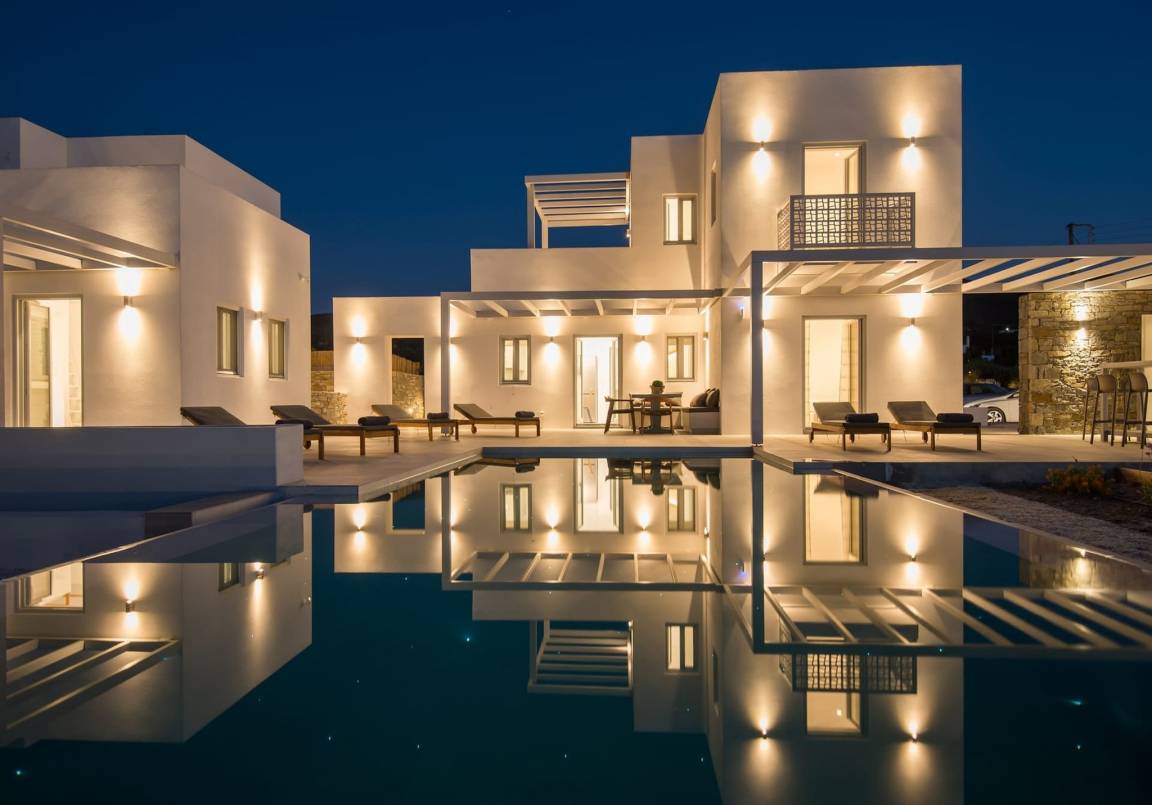 Villa ∙ 6 Habitaciones ∙ 18 Huéspedes - Paros