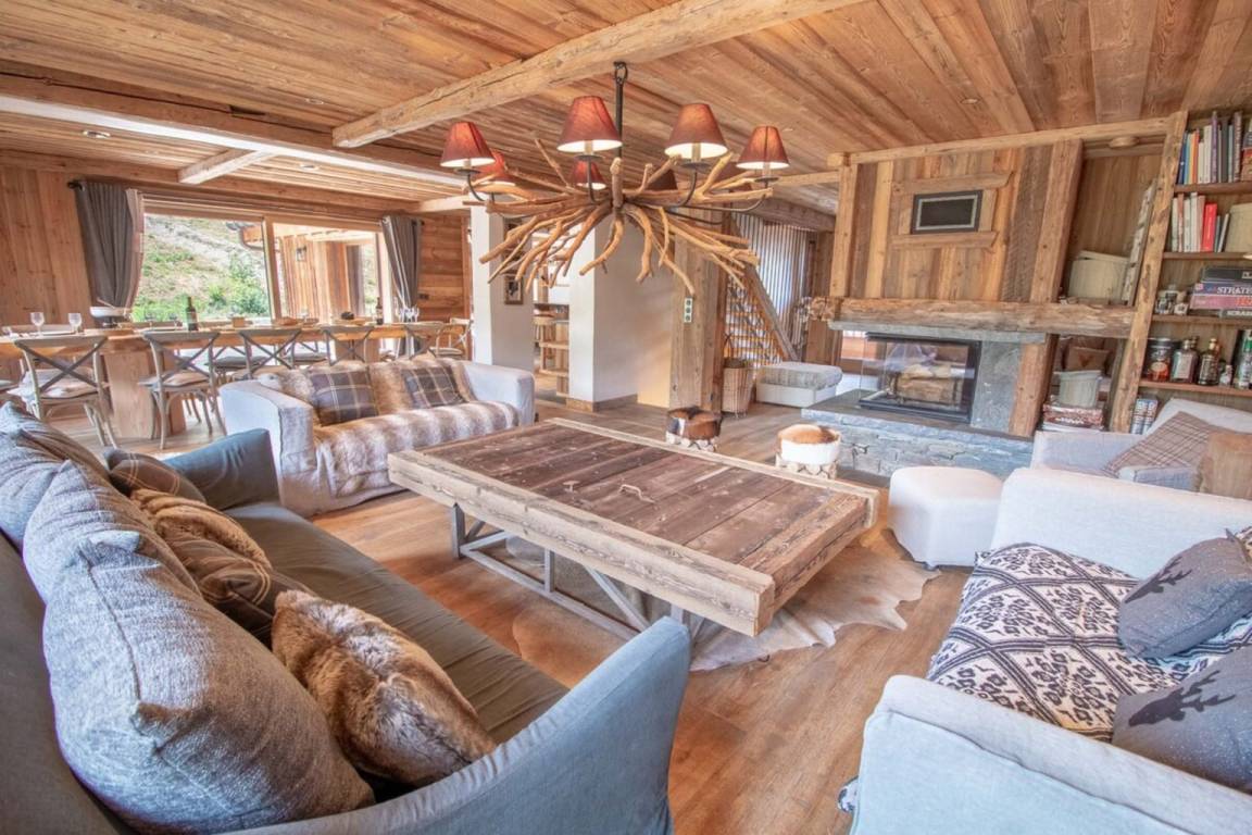 300 M² Chalet ∙ 6 Bedrooms ∙ 15 Guests - Les 3 Vallées