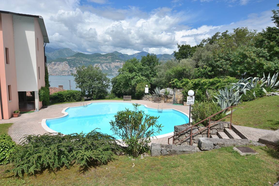 65 M² Apartment ∙ 2 Bedrooms ∙ 4 Guests - Malcesine