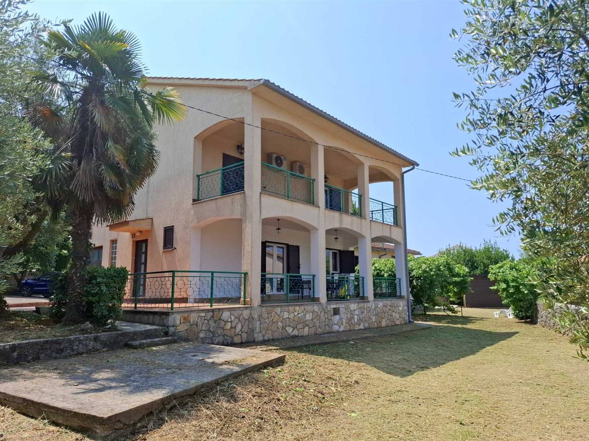 60 M² Ferienwohnung ∙ 2 Schlafzimmer ∙ 4 Gäste - Krk