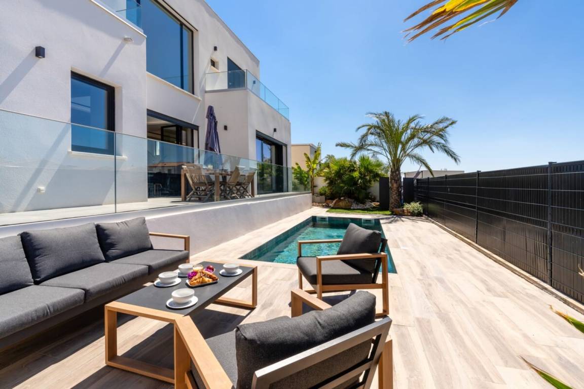 220 M² Villa ∙ 3 Slaapkamers ∙ 6 Gasten - Vendres