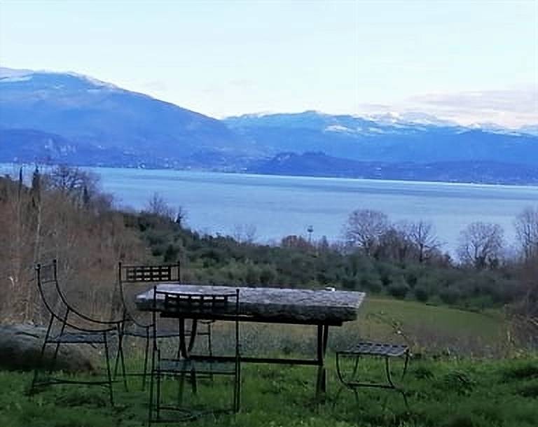 70 M² Farmhouse ∙ 2 Bedrooms ∙ 5 Guests - Desenzano del Garda