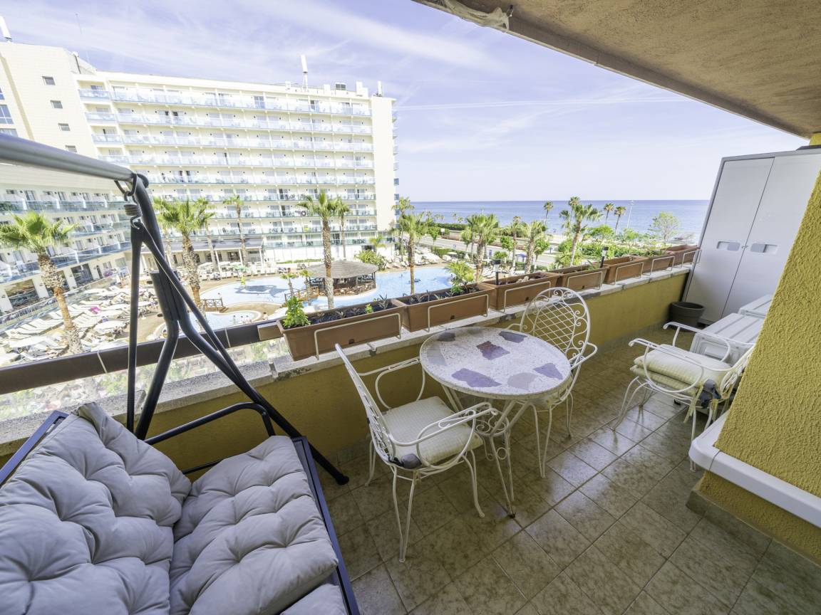 61 M² Ferienwohnung ∙ 2 Schlafzimmer ∙ 4 Gäste - Santa Susanna