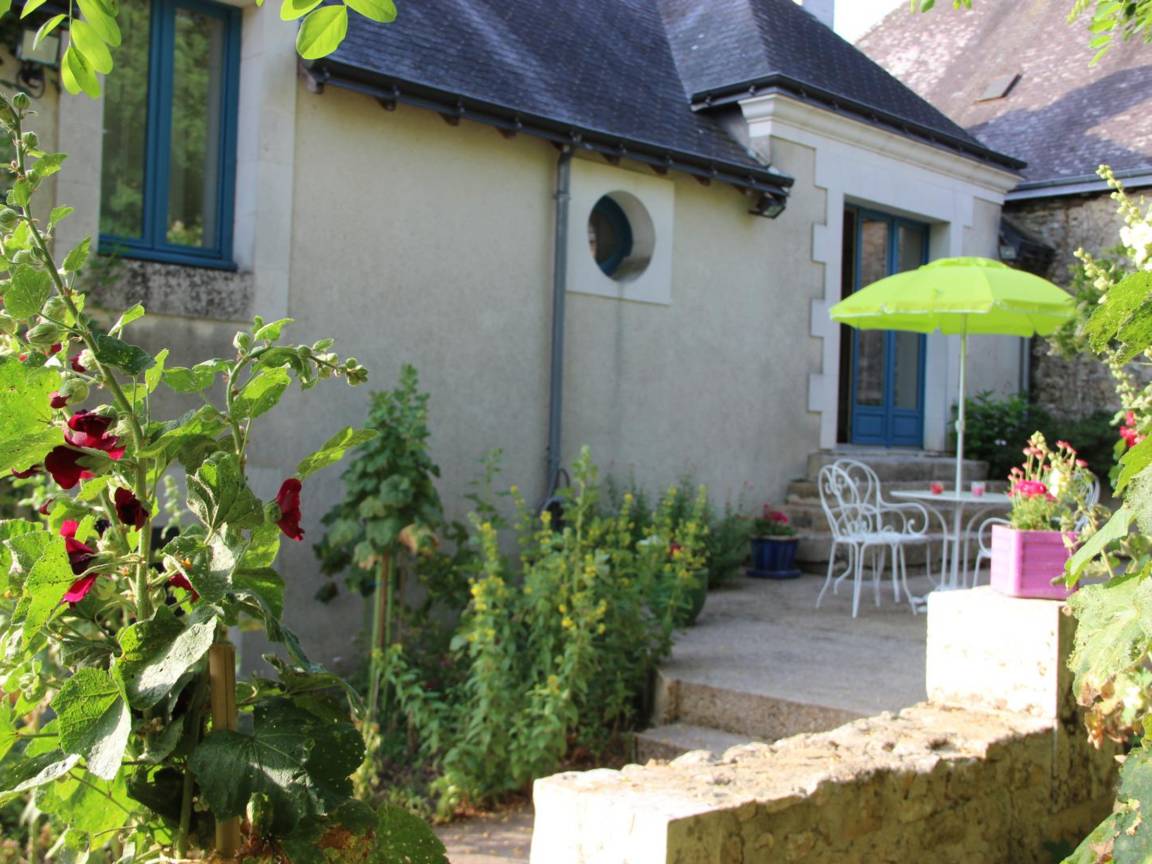 67 M² Cottage ∙ 2 Bedrooms ∙ 4 Guests - Loire Valley