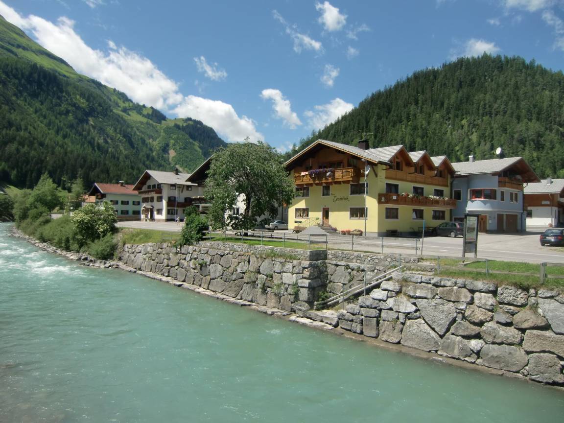 28 M² Hotel ∙ 1 Bedroom ∙ 3 Guests - Lech