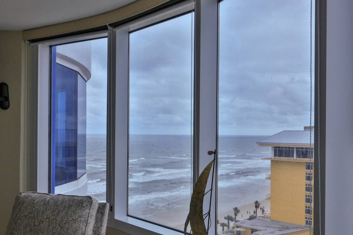 Condo ∙ 2 Bedrooms ∙ 6 Guests - Port Orange, FL