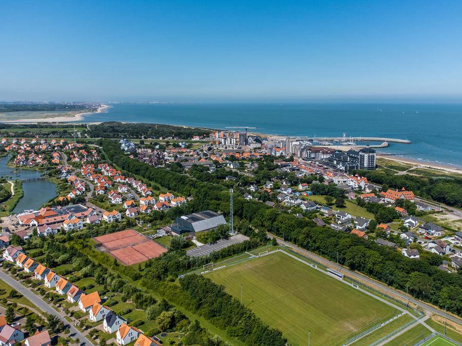 99 M² Villa ∙ 4 Bedrooms ∙ 8 Guests - Cadzand