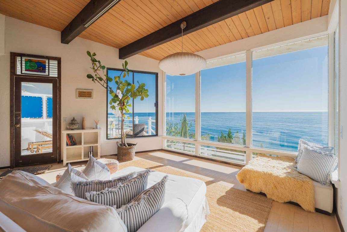 House ∙ 4 Bedrooms ∙ 8 Guests - Malibu