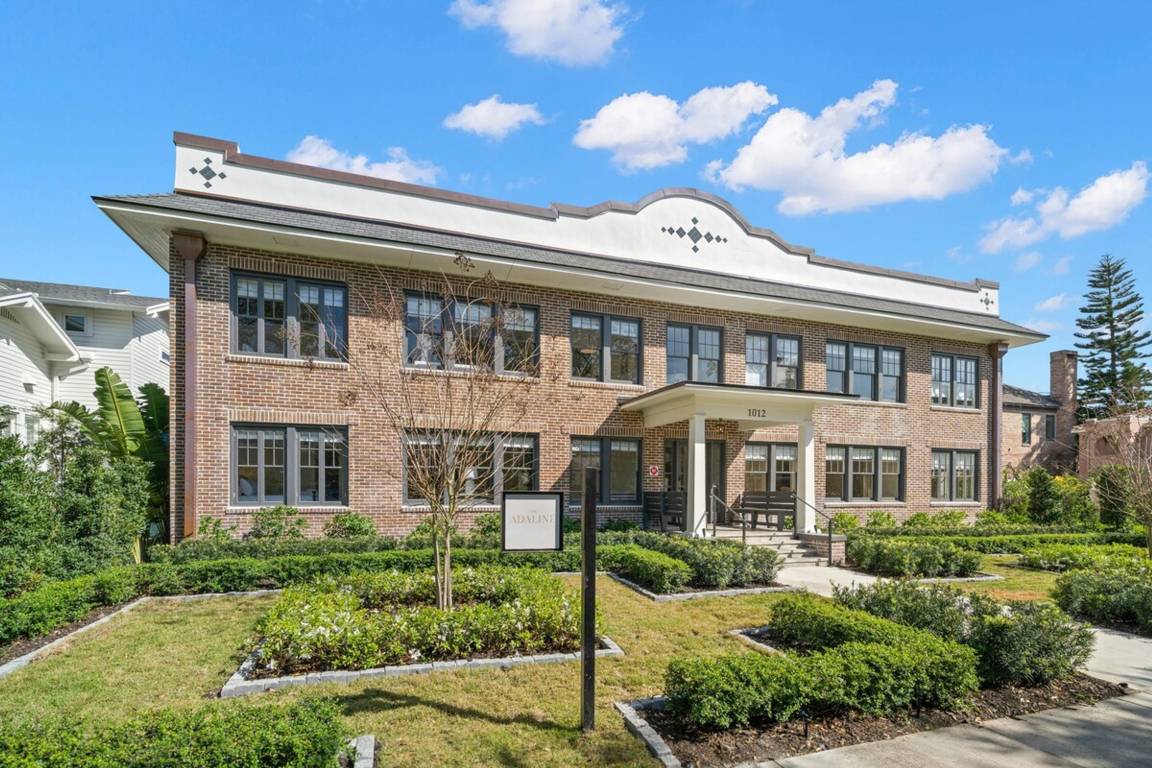 Apartment ∙ 12 Bedrooms ∙ 40 Guests - Tampa, FL